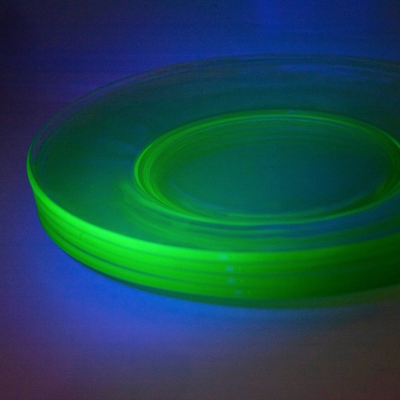 Dining | Uranium Glass Dinner Plates Vintage 193s Uv Blacklight ...